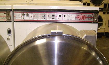 Milnor 35 lb. Load Washer Extractor 1 PH - 123 Laundry Solutions